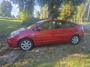 Red Toyota Prius 2008 in Vilnius, with an engine capacity of 1.50 L and mileage of 338 thousand km for 4200 €, photo 5 on AUTOMOTO.COM.LV