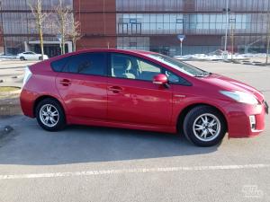 Red Toyota Prius 2011 in Klaipeda, with an engine capacity of 1.80 L and mileage of 411 thousand km for 3850 €, photo 8 on AUTOMOTO.COM.LV