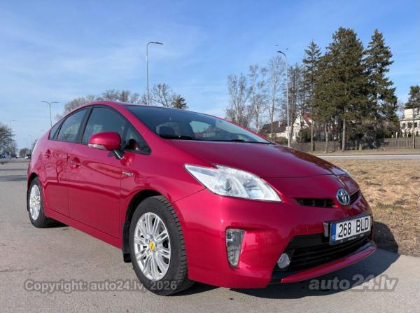 Sarkans Toyota Prius 2012 Tallina, ar dzinēja tilpumu 1.80 L un nobraukumu 0 tūkst. km par 8900 €, foto 7 vietnē AUTOMOTO.COM.LV