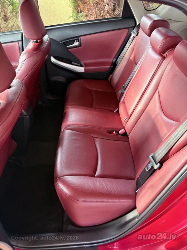Sarkans Toyota Prius 2012 Tallina, ar dzinēja tilpumu 1.80 L un nobraukumu 0 tūkst. km par 8900 €, foto 11 vietnē AUTOMOTO.COM.LV