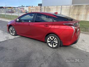 Sarkans Toyota Prius 2016 Tallina, ar dzinēja tilpumu 1.80 L un nobraukumu 184 tūkst. km par 11500 €, foto 4 vietnē AUTOMOTO.COM.LV