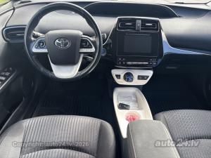 Sarkans Toyota Prius 2016 Tallina, ar dzinēja tilpumu 1.80 L un nobraukumu 184 tūkst. km par 11500 €, foto 6 vietnē AUTOMOTO.COM.LV