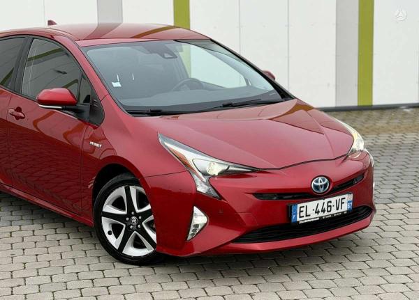 Sarkans Toyota Prius 2017 Tauragė, ar dzinēja tilpumu 1.80 L un nobraukumu 263 tūkst. km par 11800 €, foto 5 vietnē AUTOMOTO.COM.LV