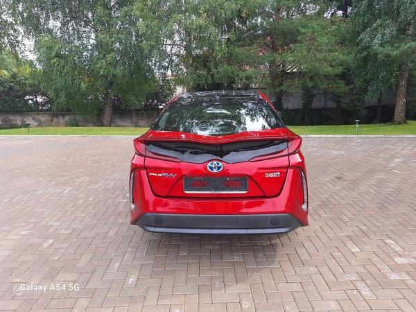 Sarkans Toyota Prius 2018 Kauņa, ar dzinēja tilpumu 1.80 L un nobraukumu 148 tūkst. km par 14850 €, foto 9 vietnē AUTOMOTO.COM.LV