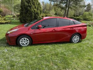 Sarkans Toyota Prius 2021 Panevēža, ar dzinēja tilpumu 1.80 L un nobraukumu 212 tūkst. km par 12400 €, foto  vietnē AUTOMOTO.COM.LV