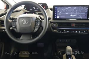 Красный Тойота Приус 2024 в Таллин, объемом двигателя 1.99 л и пробегом 17 тыс. км за 37800 €, фото 10 на AUTOMOTO.COM.LV