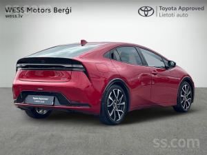 Sarkans Toyota Prius 2025 Rīga, ar dzinēja tilpumu 2.00 L un nobraukumu 14 tūkst. km par 36990 €, foto 3 vietnē AUTOMOTO.COM.LV