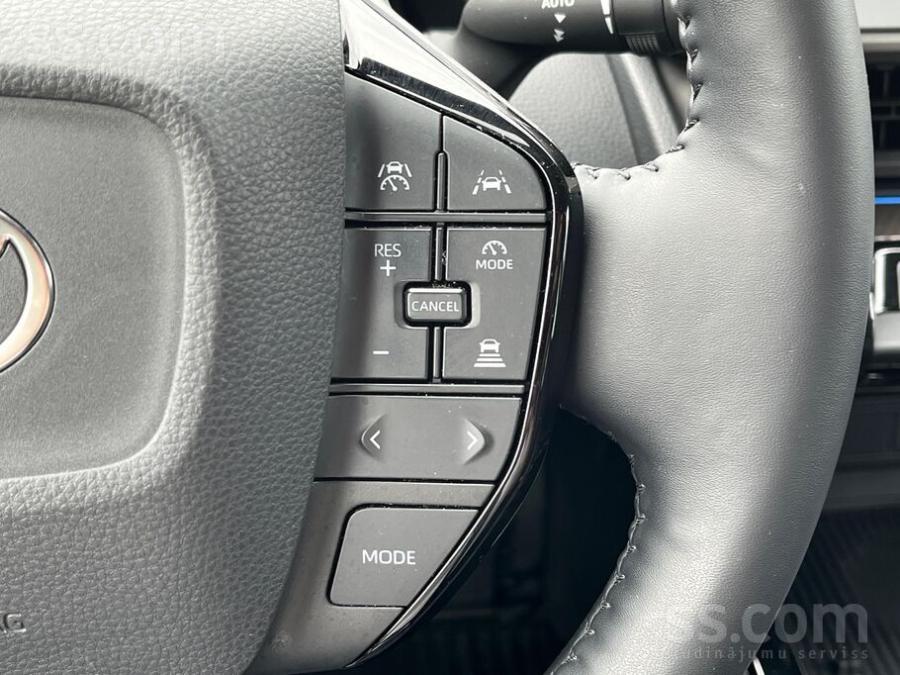 Sarkans Toyota Prius 2025 Rīga, ar dzinēja tilpumu 2.00 L un nobraukumu 14 tūkst. km par 36990 €, foto 19 vietnē AUTOMOTO.COM.LV