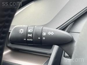 Sarkans Toyota Prius 2025 Rīga, ar dzinēja tilpumu 2.00 L un nobraukumu 14 tūkst. km par 36990 €, foto 20 vietnē AUTOMOTO.COM.LV