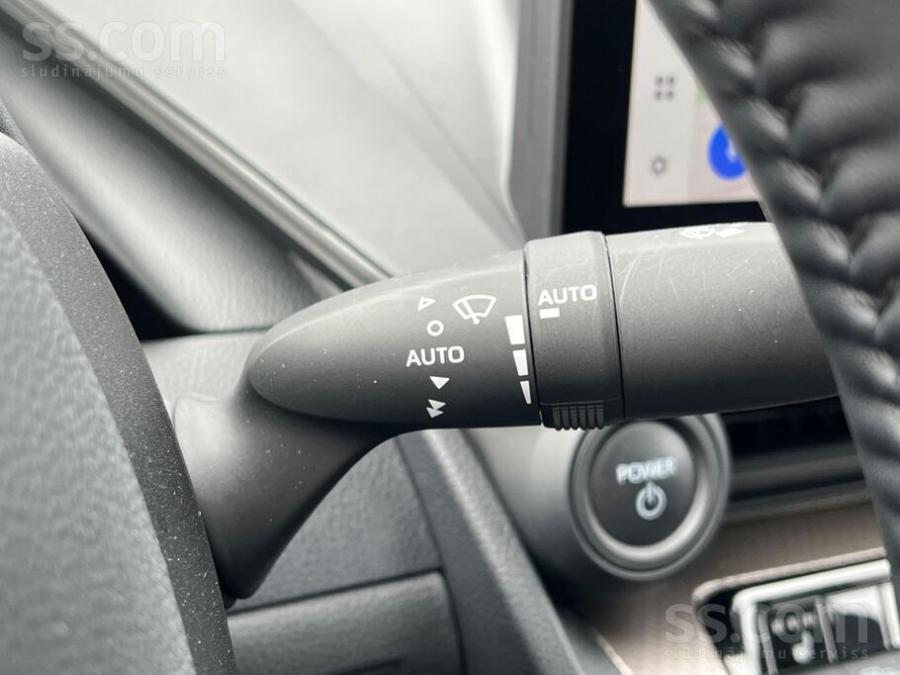 Sarkans Toyota Prius 2025 Rīga, ar dzinēja tilpumu 2.00 L un nobraukumu 14 tūkst. km par 36990 €, foto 21 vietnē AUTOMOTO.COM.LV