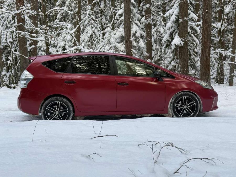 Sarkans Toyota Prius 2012 Kauņa, ar dzinēja tilpumu 1.80 L un nobraukumu 466 tūkst. km par 7550 €, foto 8 vietnē AUTOMOTO.COM.LV