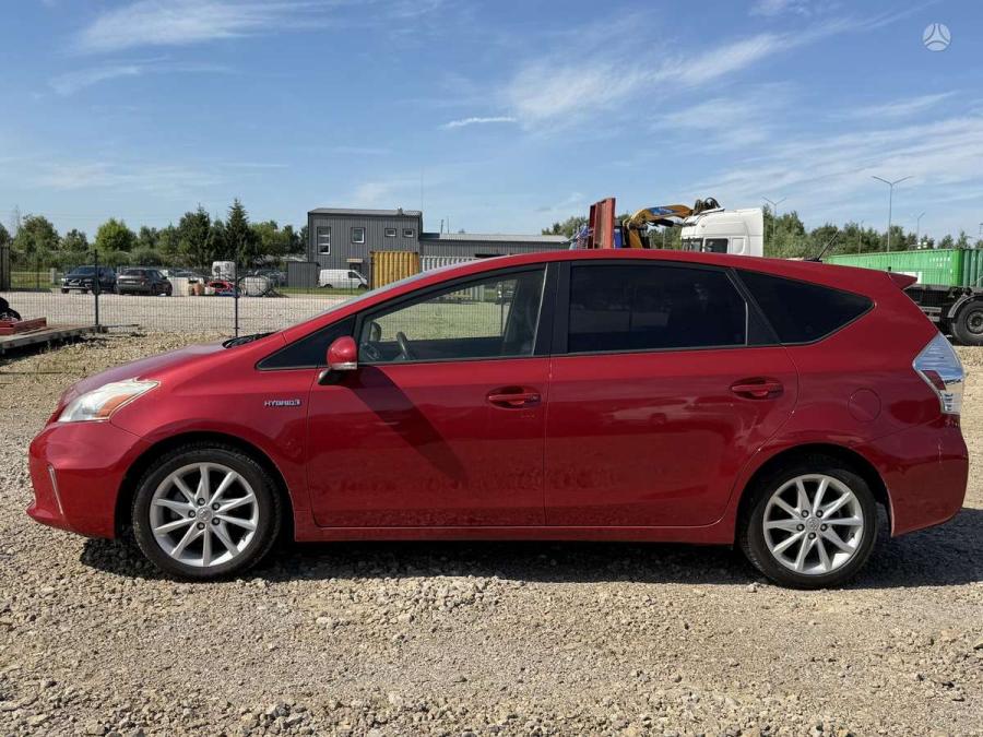 Sarkans Toyota Prius 2013 Šauļi, ar dzinēja tilpumu 1.80 L un nobraukumu 228 tūkst. km par 8500 €, foto 9 vietnē AUTOMOTO.COM.LV