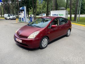 Sarkans Toyota Prius 2004 Rīga, ar dzinēja tilpumu 1.50 L un nobraukumu 0 tūkst. km par 1199 €, foto  vietnē AUTOMOTO.COM.LV