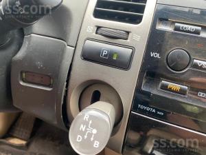 Красный Тойота Приус 2004 в Рига, объемом двигателя 1.50 л и пробегом 0 тыс. км за 1199 €, фото 20 на AUTOMOTO.COM.LV