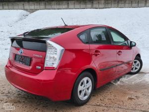 Red Toyota Prius 2010 in Vilnius, with an engine capacity of 1.80 L and mileage of 181 thousand km for 7950 €, photo 16 on AUTOMOTO.COM.LV