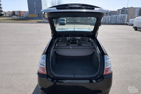 Toyota Prius 2006 Viļņa, ar dzinēja tilpumu 1.50 L un nobraukumu 297 tūkst. km par 3300 €, foto 7 vietnē AUTOMOTO.COM.LV