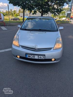 Toyota Prius 2006 in Vilnius, with an engine capacity of 1.50 L and mileage of 290 thousand km for 3333 €, photo  on AUTOMOTO.COM.LV