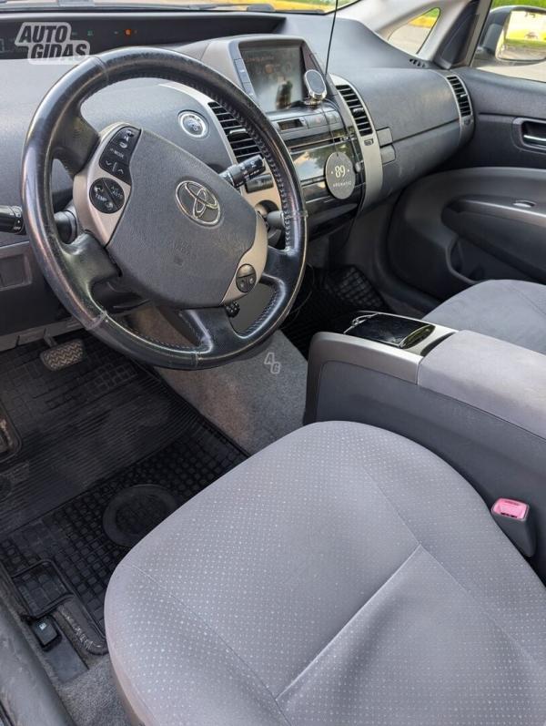 Toyota Prius 2006 Viļņa, ar dzinēja tilpumu 1.50 L un nobraukumu 290 tūkst. km par 3333 €, foto 8 vietnē AUTOMOTO.COM.LV