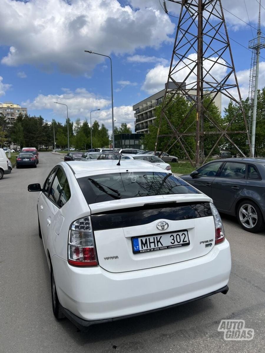 Toyota Prius 2007 Viļņa, ar dzinēja tilpumu 1.50 L un nobraukumu 417 tūkst. km par 3050 €, foto 5 vietnē AUTOMOTO.COM.LV