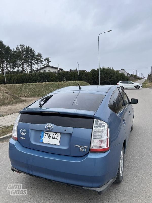 Toyota Prius 2008 in Vilnius, with an engine capacity of 1.50 L and mileage of 224 thousand km for 3450 €, photo 3 on AUTOMOTO.COM.LV
