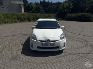 Toyota Prius 2011 Viļņa, ar dzinēja tilpumu 1.80 L un nobraukumu 373 tūkst. km par 4500 €, foto 4 vietnē AUTOMOTO.COM.LV
