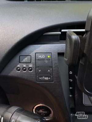 Toyota Prius 2011 Viļņa, ar dzinēja tilpumu 1.80 L un nobraukumu 373 tūkst. km par 4500 €, foto 13 vietnē AUTOMOTO.COM.LV