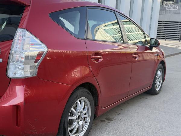 Toyota Prius 2013 in Vilnius, with an engine capacity of 1.80 L and mileage of 198 thousand km for 6500 €, photo 6 on AUTOMOTO.COM.LV