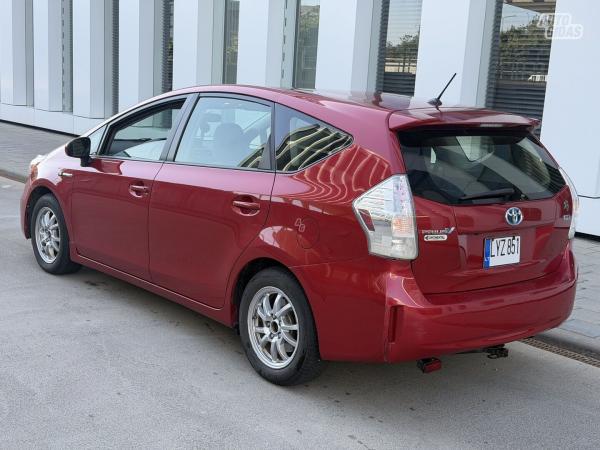 Toyota Prius 2013 in Vilnius, with an engine capacity of 1.80 L and mileage of 198 thousand km for 6500 €, photo 8 on AUTOMOTO.COM.LV