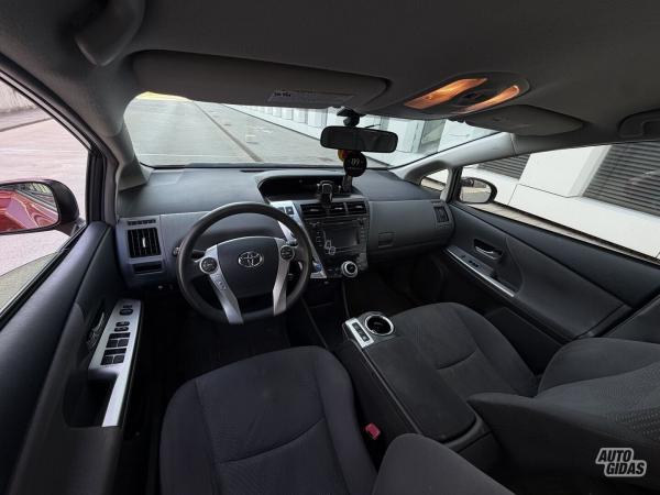 Toyota Prius 2013 in Vilnius, with an engine capacity of 1.80 L and mileage of 198 thousand km for 6500 €, photo 11 on AUTOMOTO.COM.LV