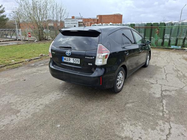 Toyota Prius 2014 in Kaunas, with an engine capacity of 1.80 L and mileage of 263 thousand km for 8800 €, photo 5 on AUTOMOTO.COM.LV