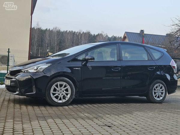 Toyota Prius 2017 in Vilnius, with an engine capacity of 1.80 L and mileage of 260 thousand km for 8200 €, photo 3 on AUTOMOTO.COM.LV