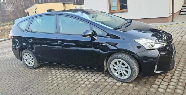 Toyota Prius 2017 in Vilnius, with an engine capacity of 1.80 L and mileage of 260 thousand km for 8200 €, photo 5 on AUTOMOTO.COM.LV