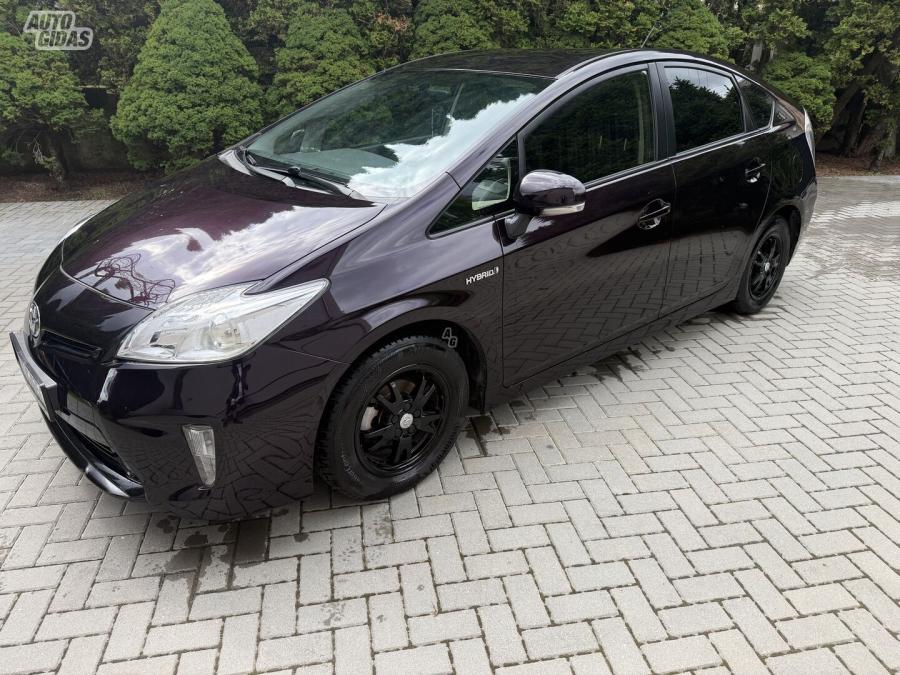 Violets Toyota Prius 2012 Viļņa, ar dzinēja tilpumu 1.80 L un nobraukumu 218 tūkst. km par 7350 €, foto 3 vietnē AUTOMOTO.COM.LV