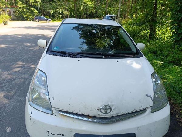 Balts Toyota Prius 2008 Kauņa, ar dzinēja tilpumu 1.50 L un nobraukumu 243 tūkst. km par 3300 €, foto 5 vietnē AUTOMOTO.COM.LV