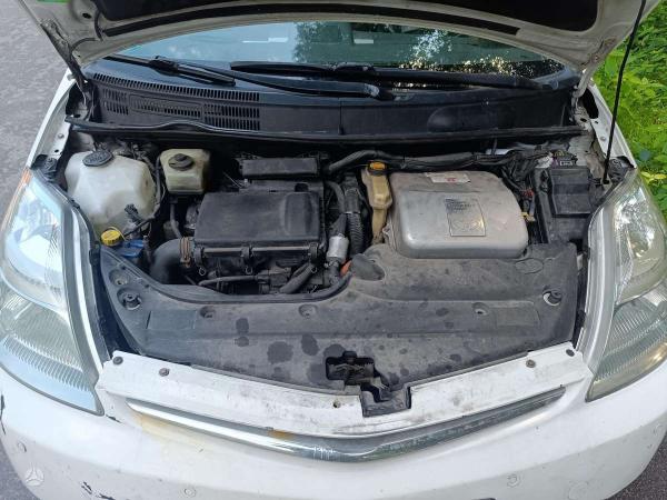 Balts Toyota Prius 2008 Kauņa, ar dzinēja tilpumu 1.50 L un nobraukumu 243 tūkst. km par 3300 €, foto 7 vietnē AUTOMOTO.COM.LV