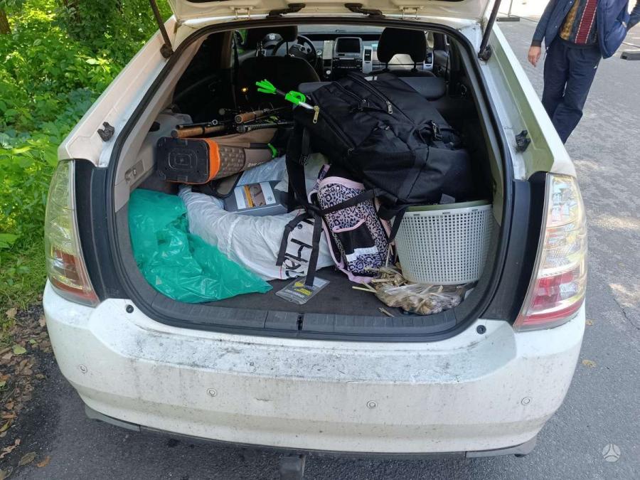 Balts Toyota Prius 2008 Kauņa, ar dzinēja tilpumu 1.50 L un nobraukumu 243 tūkst. km par 3300 €, foto 9 vietnē AUTOMOTO.COM.LV