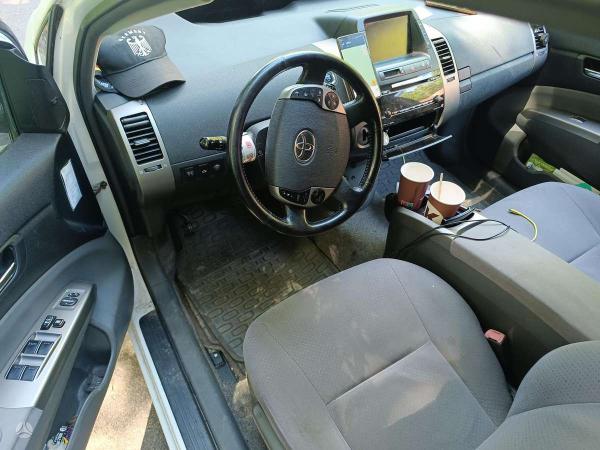 Balts Toyota Prius 2008 Kauņa, ar dzinēja tilpumu 1.50 L un nobraukumu 243 tūkst. km par 3300 €, foto 10 vietnē AUTOMOTO.COM.LV
