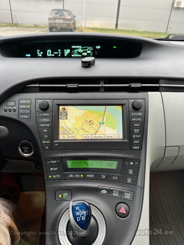 Balts Toyota Prius 2009 Pērnava, ar dzinēja tilpumu 1.80 L un nobraukumu 280 tūkst. km par 5999 €, foto 11 vietnē AUTOMOTO.COM.LV