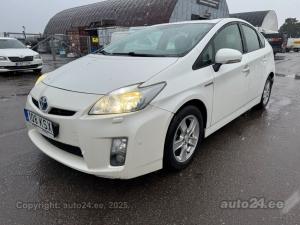 Balts Toyota Prius 2009 Tallina, ar dzinēja tilpumu 1.80 L un nobraukumu 441 tūkst. km par 6500 €, foto  vietnē AUTOMOTO.COM.LV