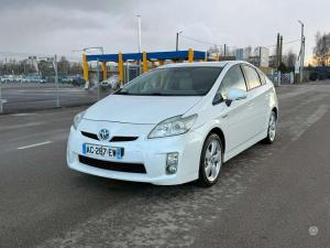 White Toyota Prius 2009 in Panevezys, with an engine capacity of 1.80 L and mileage of 298 thousand km for 5990 €, photo 11 on AUTOMOTO.COM.LV