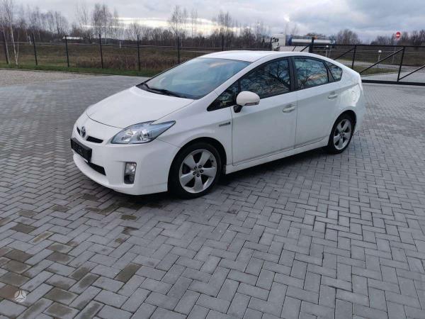 Balts Toyota Prius 2009 Kauņa, ar dzinēja tilpumu 1.80 L un nobraukumu 340 tūkst. km par 5300 €, foto 1 vietnē AUTOMOTO.COM.LV