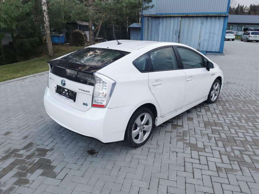 Balts Toyota Prius 2009 Kauņa, ar dzinēja tilpumu 1.80 L un nobraukumu 340 tūkst. km par 5300 €, foto 6 vietnē AUTOMOTO.COM.LV