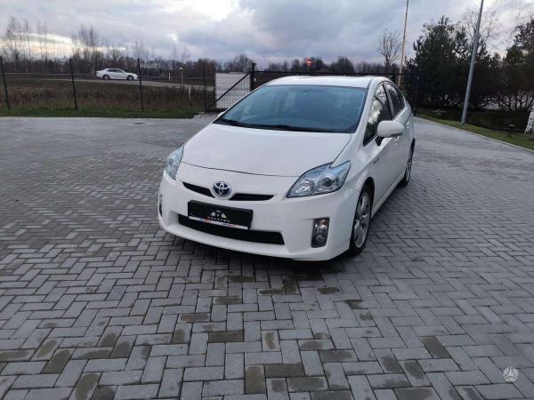 Balts Toyota Prius 2009 Kauņa, ar dzinēja tilpumu 1.80 L un nobraukumu 340 tūkst. km par 5300 €, foto 9 vietnē AUTOMOTO.COM.LV