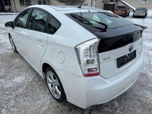 Balts Toyota Prius 2009 Viļņa, ar dzinēja tilpumu 1.80 L un nobraukumu 173 tūkst. km par 6550 €, foto 6 vietnē AUTOMOTO.COM.LV