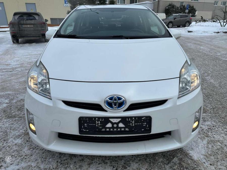 Balts Toyota Prius 2009 Viļņa, ar dzinēja tilpumu 1.80 L un nobraukumu 173 tūkst. km par 6550 €, foto 15 vietnē AUTOMOTO.COM.LV