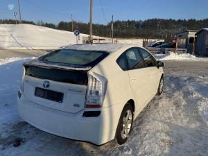 Balts Toyota Prius 2009 Viļņa, ar dzinēja tilpumu 1.80 L un nobraukumu 328 tūkst. km par 5700 €, foto 5 vietnē AUTOMOTO.COM.LV