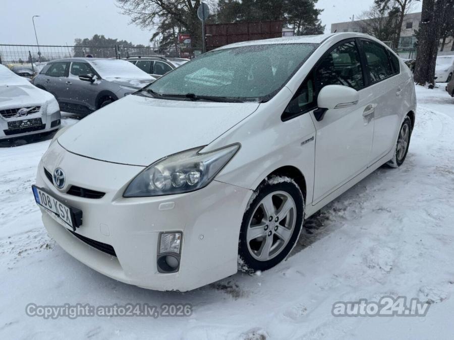 Balts Toyota Prius 2009 Tallina, ar dzinēja tilpumu 1.80 L un nobraukumu 441 tūkst. km par 6500 €, foto 1 vietnē AUTOMOTO.COM.LV