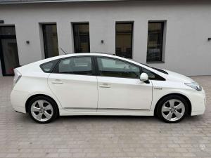 Белый Тойота Приус 2009 в Каунас, объемом двигателя 1.80 л и пробегом 181 тыс. км за 6200 €, фото 12 на AUTOMOTO.COM.LV