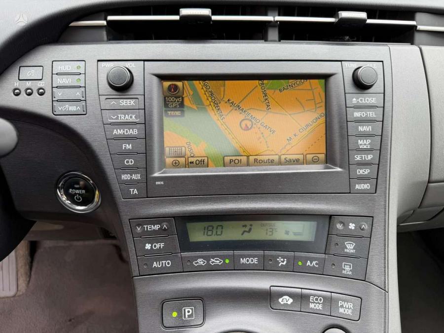 Белый Тойота Приус 2009 в Каунас, объемом двигателя 1.80 л и пробегом 181 тыс. км за 6200 €, фото 25 на AUTOMOTO.COM.LV