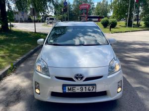 Белый Тойота Приус 2009 в Рига, объемом двигателя 1.80 л и пробегом 228 тыс. км за 7800 €, фото 3 на AUTOMOTO.COM.LV